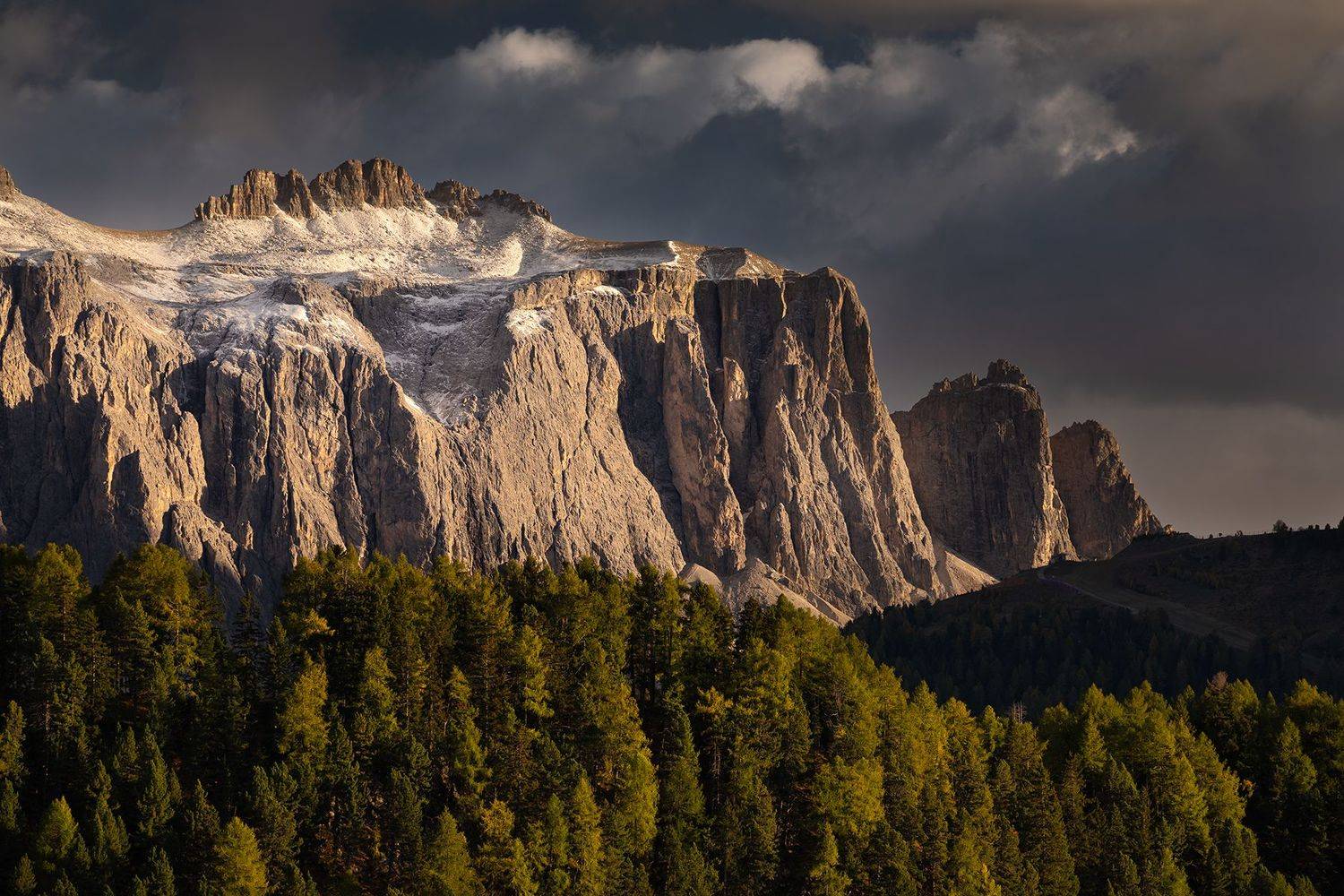 Evening in the Mountains. Photographer Michał Kasperczyk